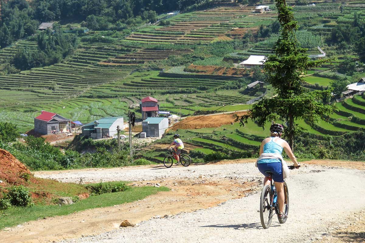 Northern Vietnam Bike Loop 6 Days Hanoi, Nghia Lo, Than Uyen, Sapa